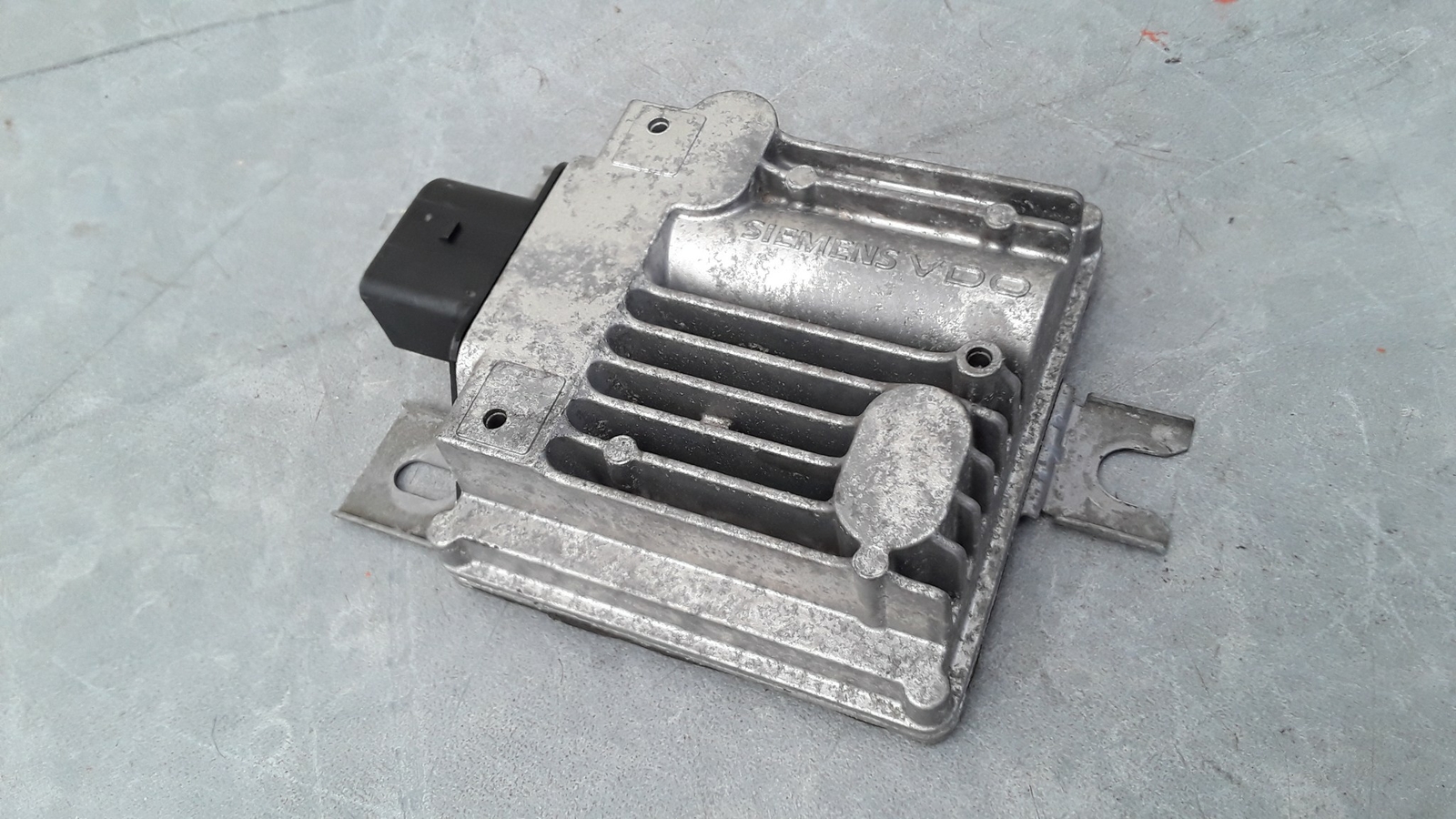 2011-2018 PORSCHE CAYENNE FUEL PUMP COMPUTER CONTROL MODULE UNIT ...