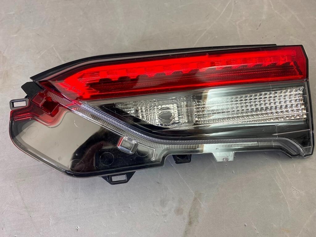 OEM 2019-2023 Toyota RAV4 Right Passenger Side Inner Tail Light 81580 ...
