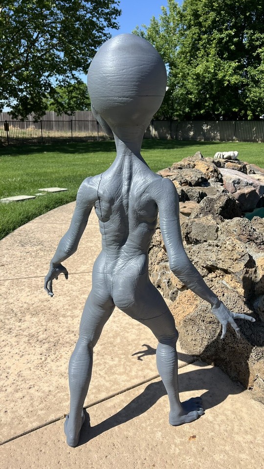 Grey Aliens Life Size DIY Statue Set Of 4 All 4 Tall | eBay