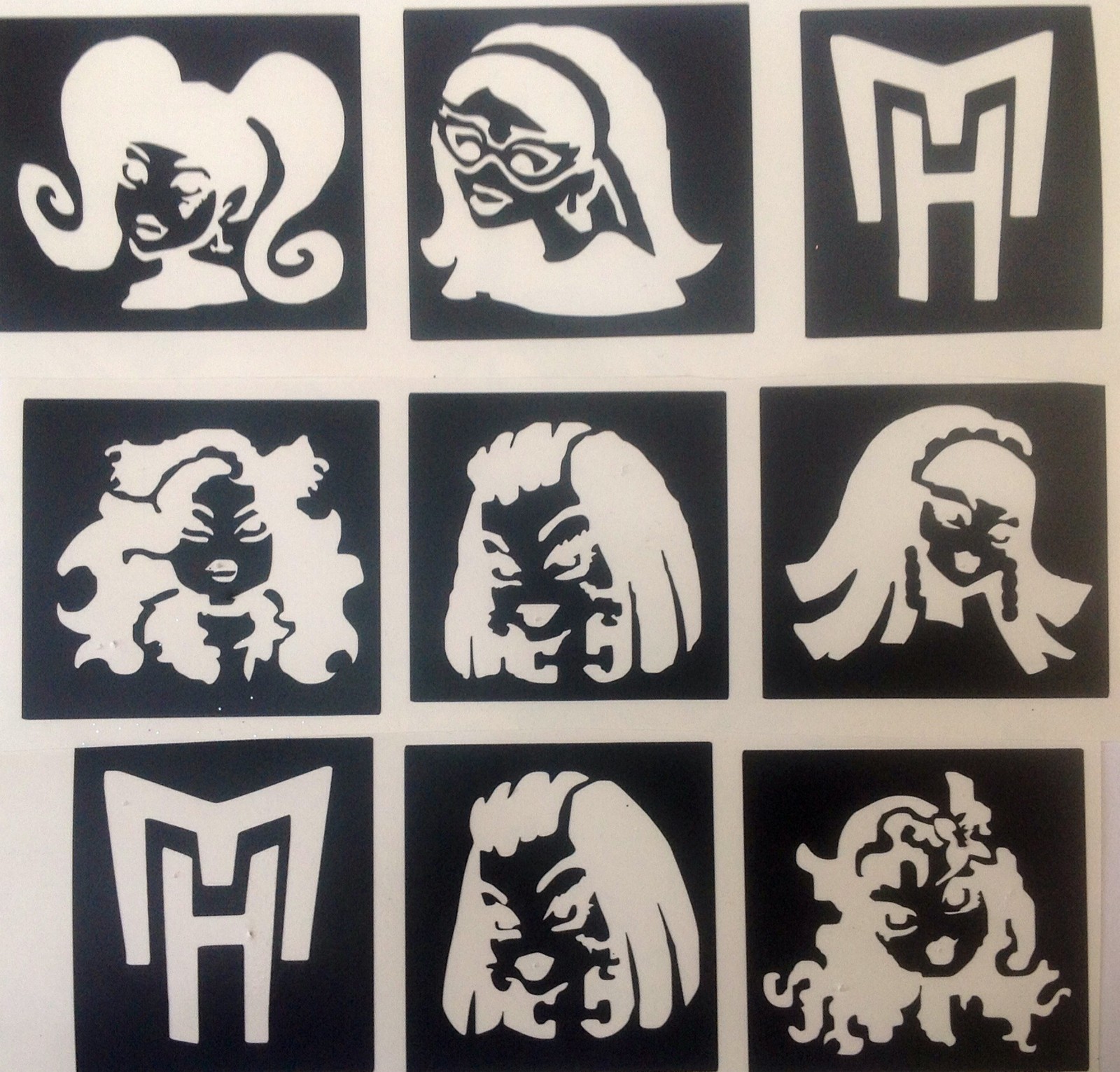 Monster High Logo Stencil