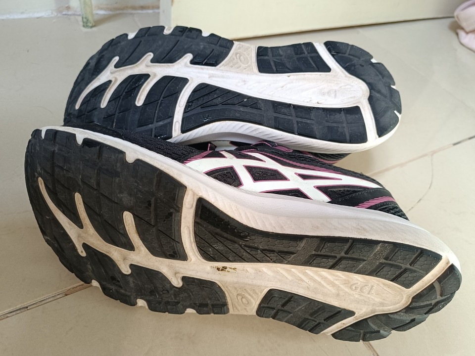 Hardly used Acics Windhawk 4 Womens UK 7.5 Running Shoes Trainers EU 41 ...