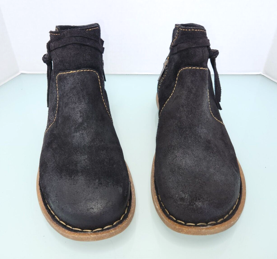 Born Tarkiln black distressed ankle bootie side zip New Sz 8.5M | eBay