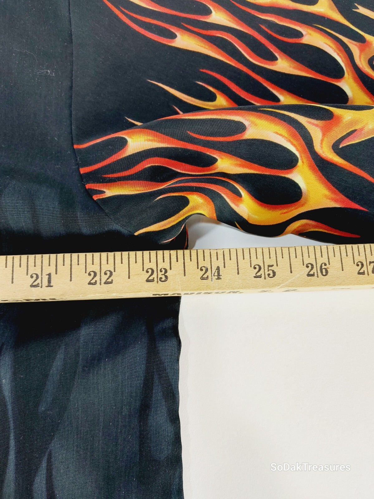 Vintage Y2K C Two Flame Fire Print Pattern Button Shi… - Gem