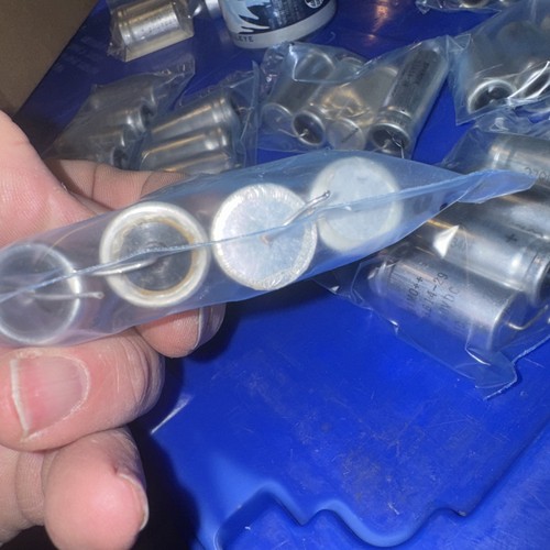 4pc Group Lot Electrolytic Capacitor 200uf 60V Fast Free Shipping In ...