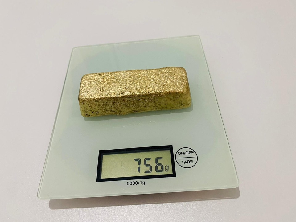 756 Grams Scrap Gold Bar For Gold Recovery Melted Different Computer ...
