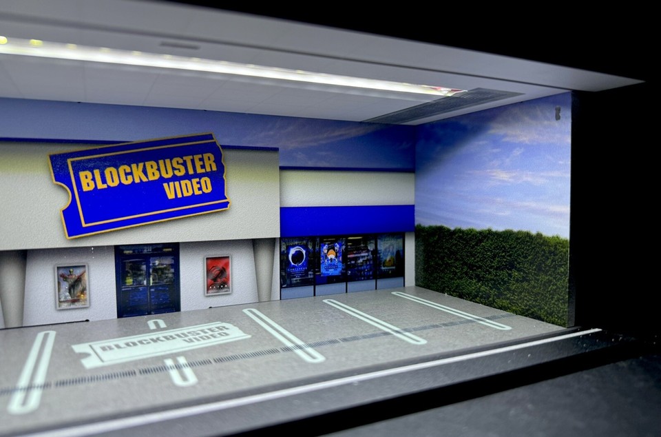Blockbuster Store Front Theme 1/64 Scale Garage Diorama w/ LED Lighting ...