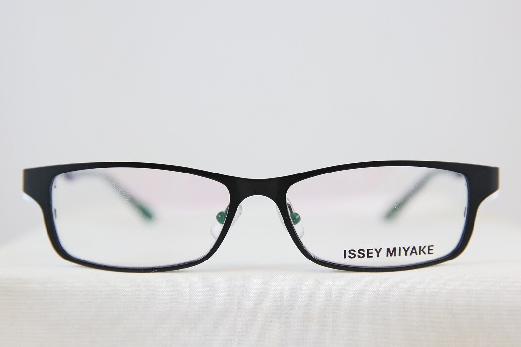 GREAT ISSEY MIYAKE NEW NOS EYEGLASSES MOD IM 018 COL 2 GREAT ISSEY MIYAKE NEW NOS EYEGLASSES MOD IM 018 COL 2