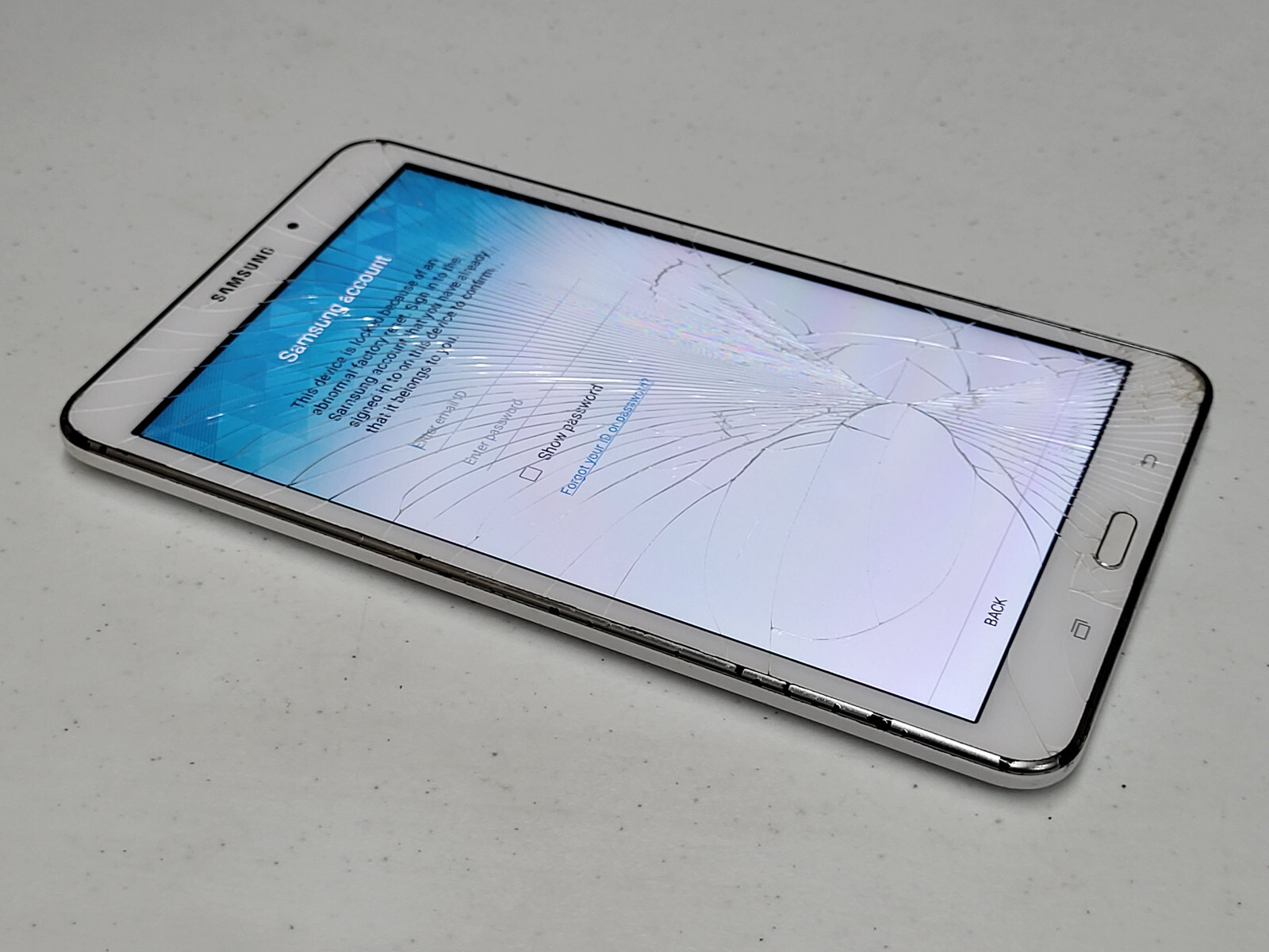 Samsung Galaxy Tab 4 SM-T337A 16GB, Wi-Fi + 4G (AT&T), 8 inch - White ...