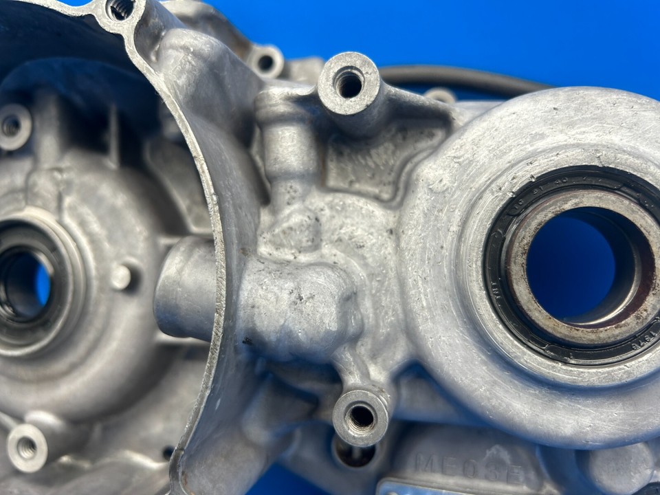 2000 2001 Honda CR250R CR250 left Side Engine Case Crankcase 11200-KZ3 ...