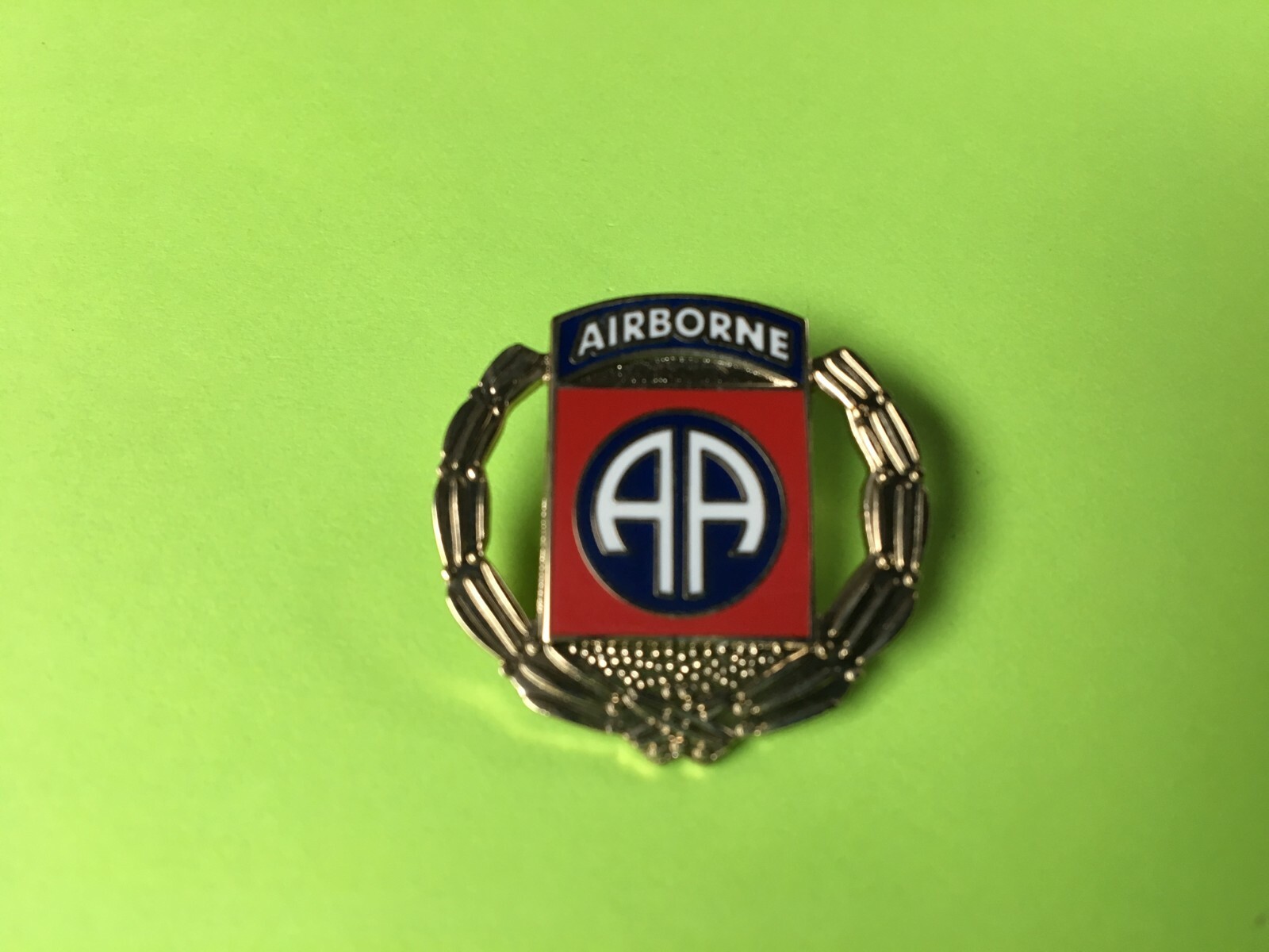 US ARMY 82ND AIRBORNE DIVISION HAT PIN W/WREATH | eBay