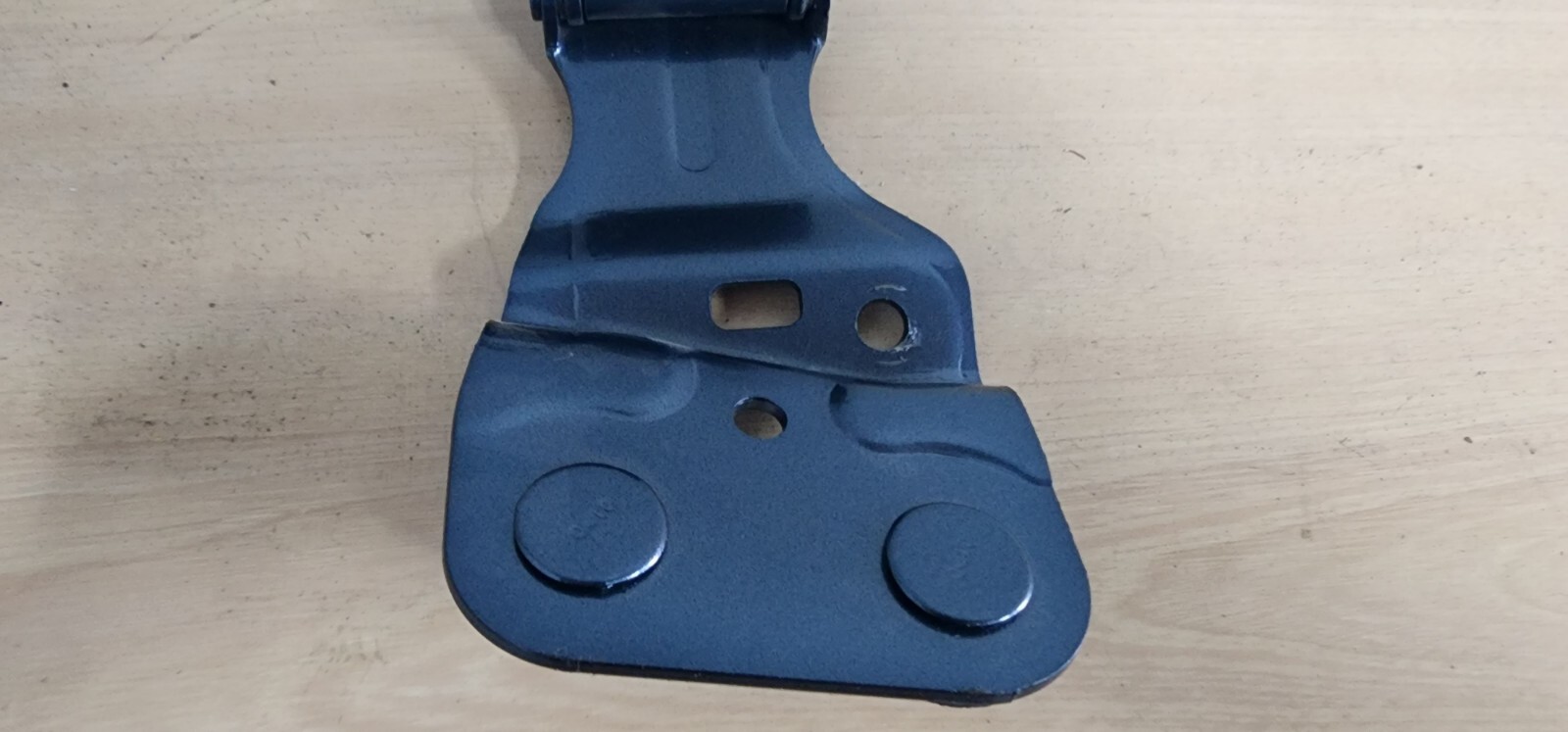 2016-2019 Toyota Highlander Rear Right Gate Hinge OEM 68810-0E250 ...