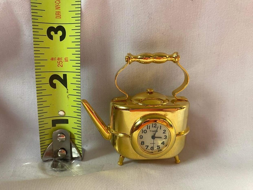 Vintage Miniature Circa Quartz Gold Design Desk Clock Untested ...
