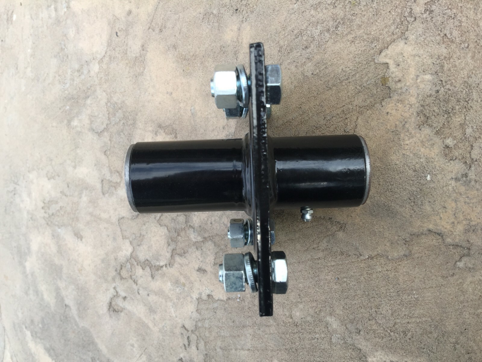 ROTARY CUTTER TAILWHEEL HUB, 4 BOLT GREASABLE BUSHING, 1" AXLE free ...