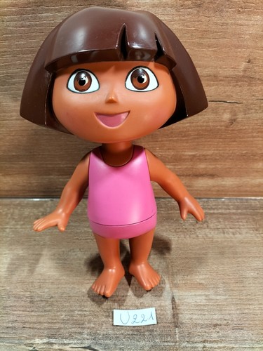 Figurine U221 : Poupée Dora l'exploratrice The explorer 19cm Viacom ...