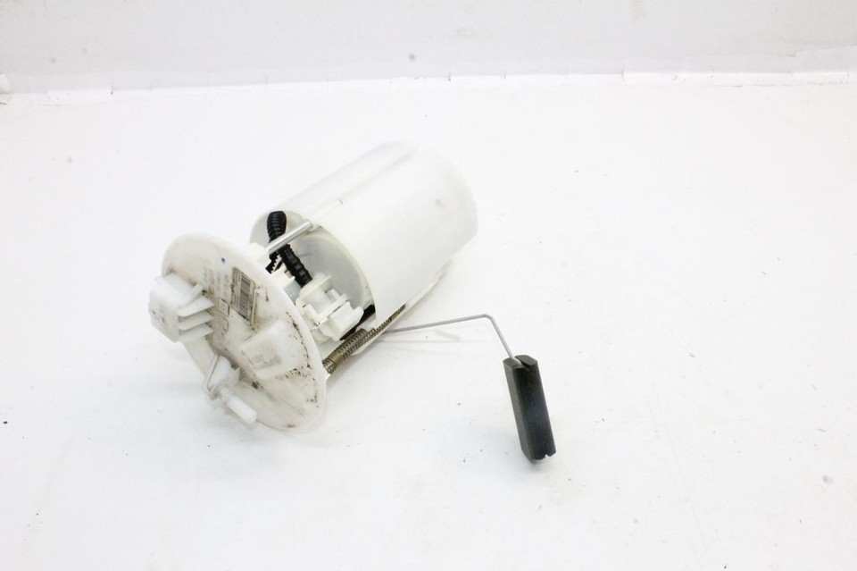 Smart ForFour II W453 2017 Petrol in tank fuel pump level sender ...
