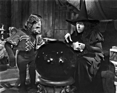 New 8x10 Photo: Wicked Witch of the West and Flying Monkey in "The ...