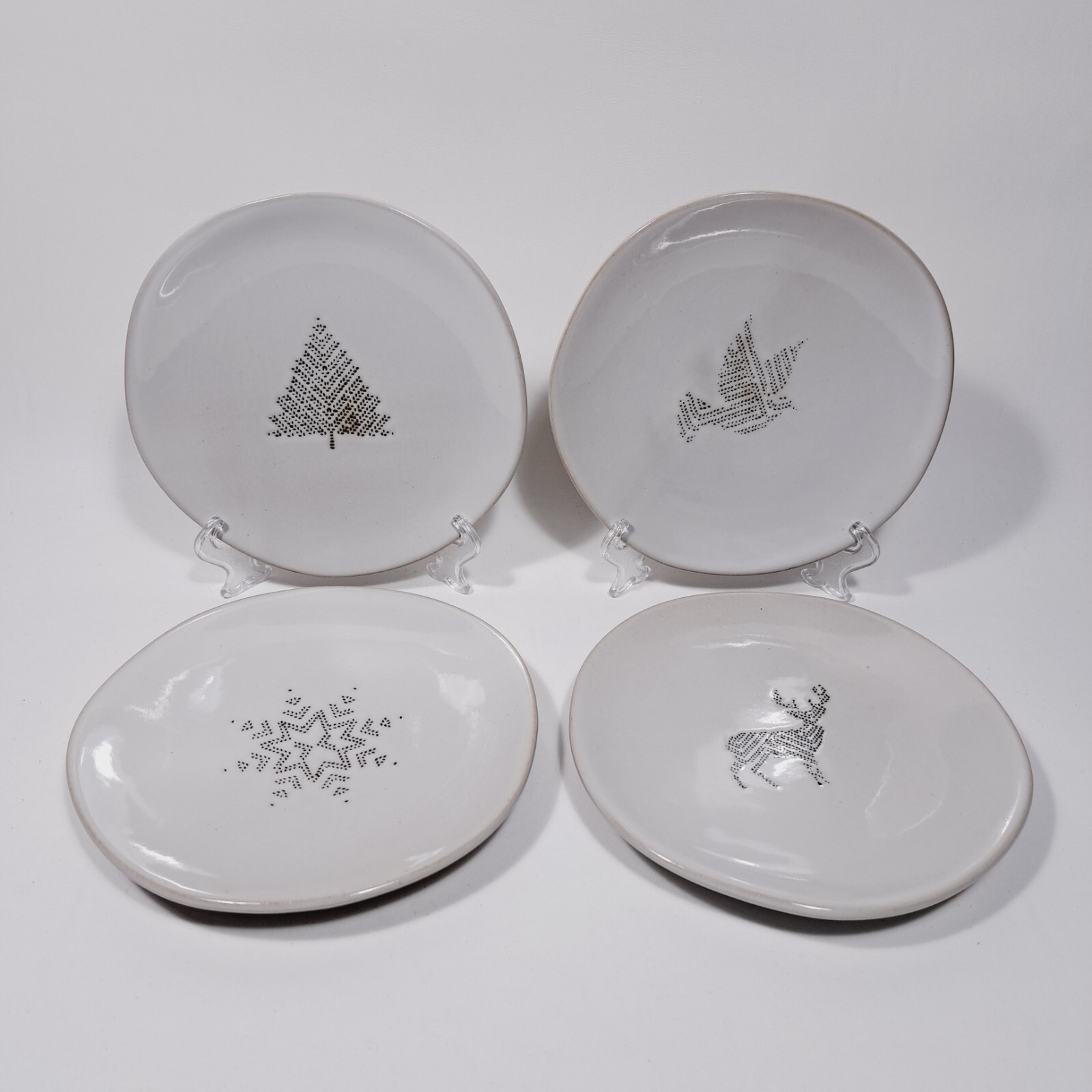 Hearth and Hand Magnolia Holiday Motif Cream Stoneware Appetizer Plates ...