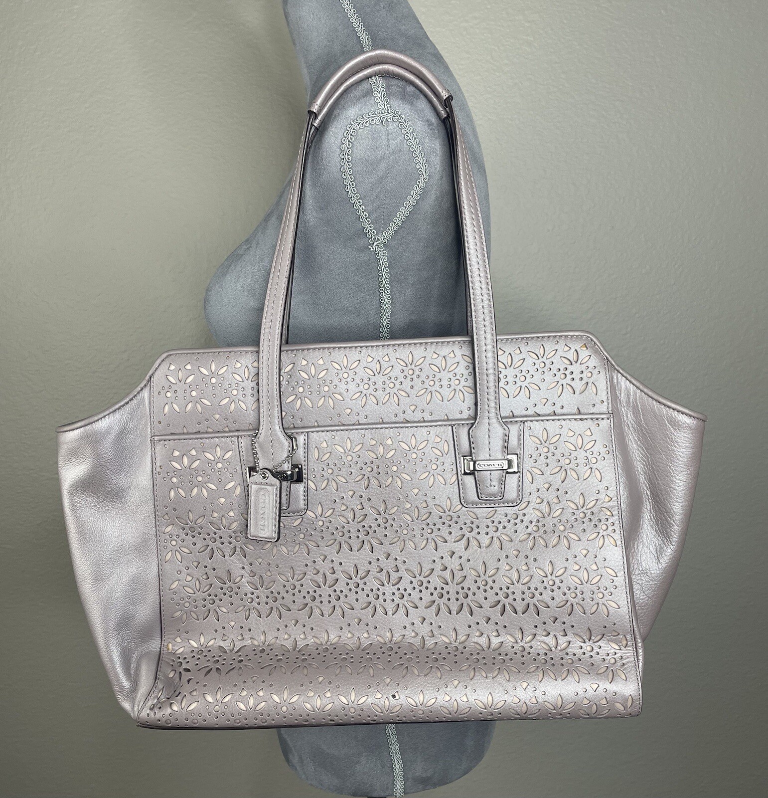 COACH Shoulder Purse Purple Floral Pattern Silver Pur… - Gem