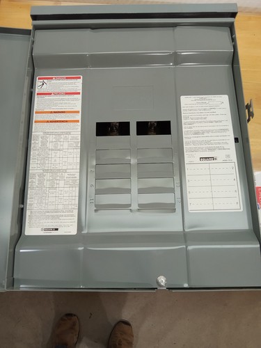Square D 16-Circuit 8-space Outdoor Main Lugs Load Center ...