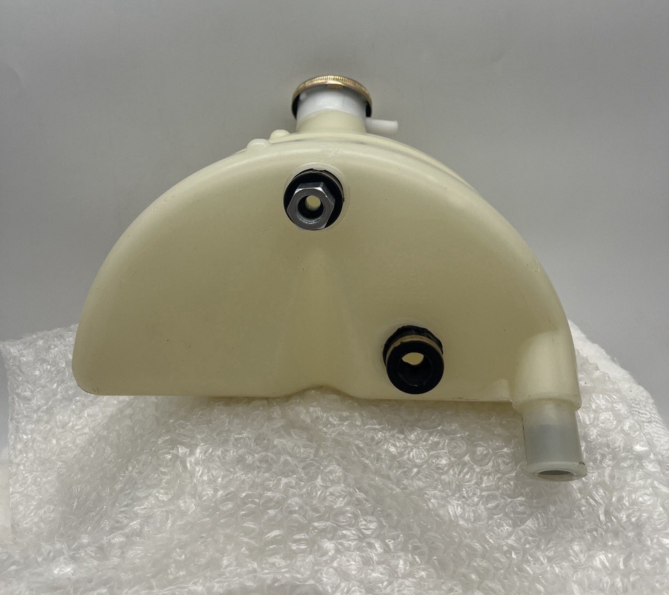 Coolant Reservoir Radiator Expansion Tank 76MF520M for Mack GU7 GU8 CV ...