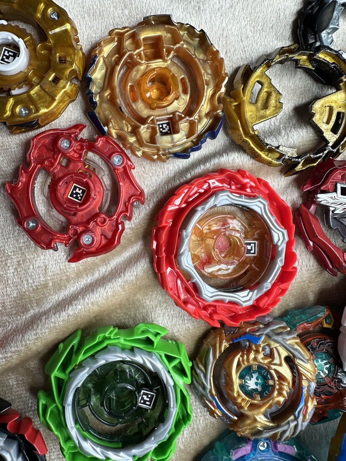 Huge Beyblade TOMY Hasbro Takara Metal Plastic String Launchers Lot