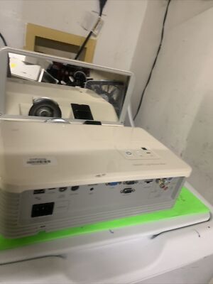 Smart LightRaise 60wi WXGA DLP Projector Ultra Short Throw Read ...