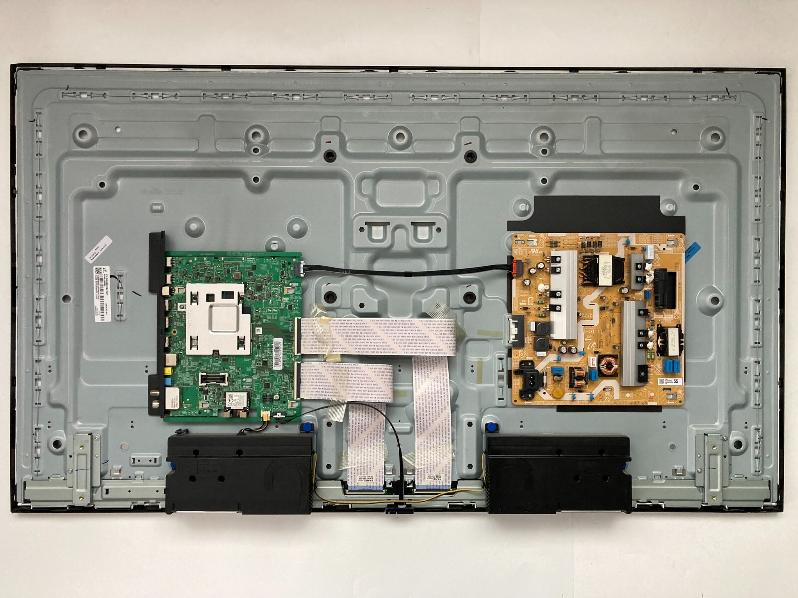 Y18 VNB V0.7 (CT171124) IR Receiver Pwr Btn Samsung UE55NU UE49NU ...