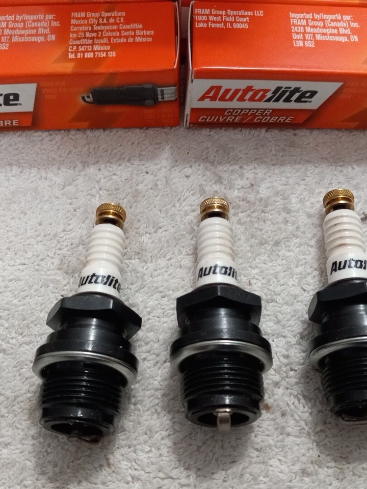 1928-34 Ford 4 Cylinder Model A B Autolite Replacement Spark Plugs ...
