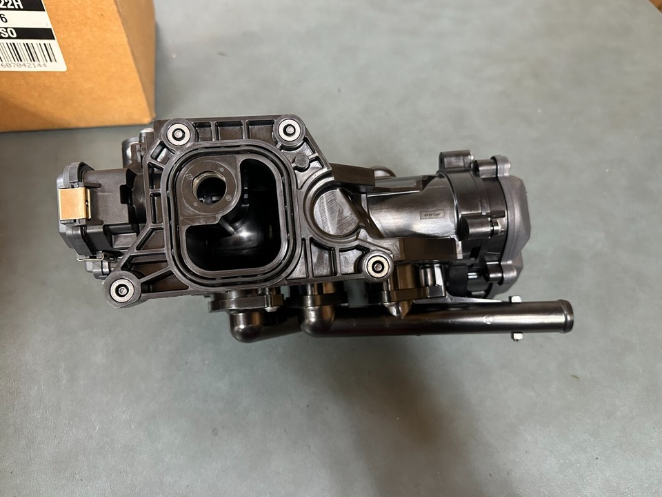 GM OEM NOS 55516369 Coolant Flow Control Valve 2020-2023 GMC Acadia 2 ...