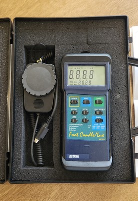 Extech 407026 Heavy Duty Foot Candle/Lux Light Meter | eBay