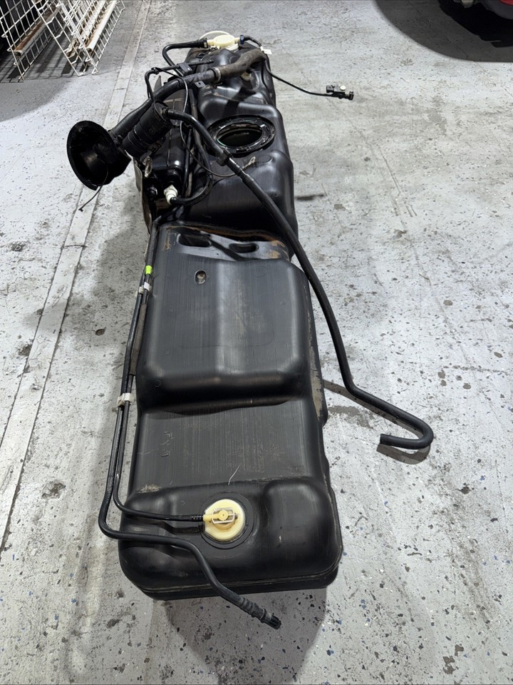 2009-2017 RAM 1500 GAS FUEL TANK VAPOR W FUEL PUMP HEAT SHIELDS 32 ...