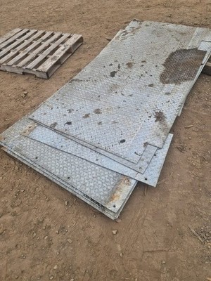 1 GALVANISED STEEL CHEQUER / CHECKER PLATE DURBAR USED CHOICE OF 6 8X4 ...