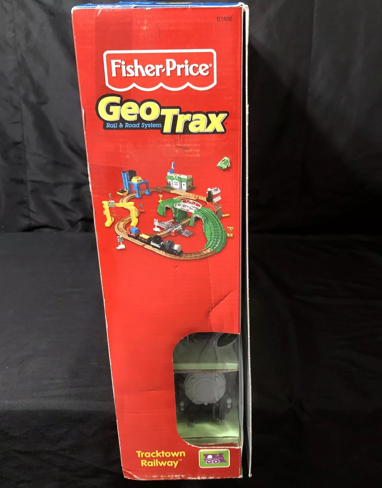 2003+Fisher+GeoTrax+Tracktown+Railway+RC+Train+3+Cars+B1836 for sale ...