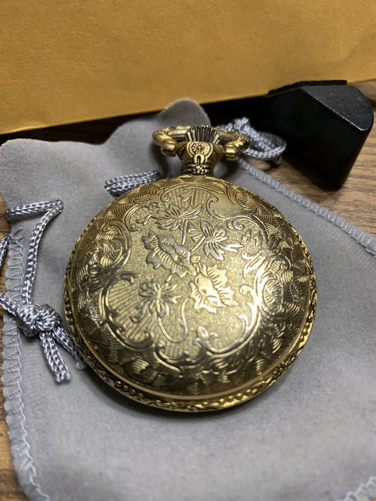 Watch-it Quartz pocket watch Eagle Cover no chain pre-owned needs ...