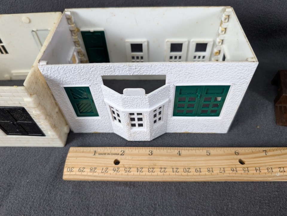 MARX Vintage Water Towers, Buildings, Houses, Walkway for Model Train ...