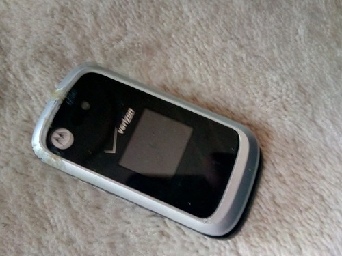 Motorola- silver- Flip Phone- Model: MOTBOT- 3 C - U - I | eBay