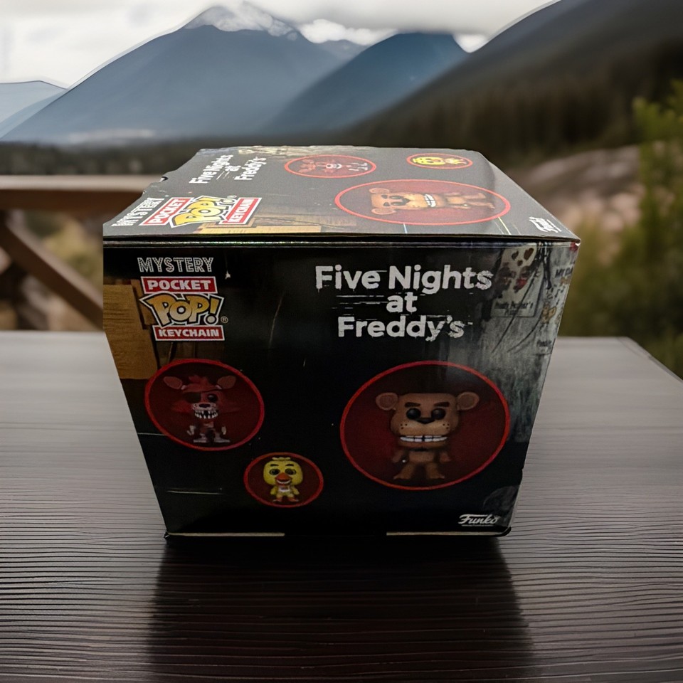 Five Nights at Freddy’s Mystery Pocket Pop Display Case Keychain ...