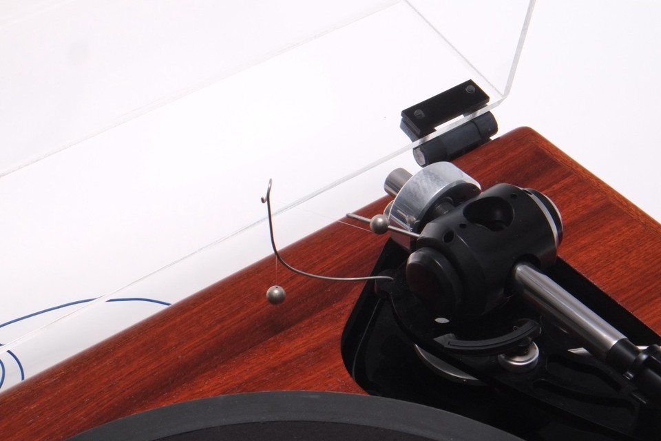 SOTA Cosmos Eclipse Turntable w Vacuum + Origin Live Illustrious Mk3 ...