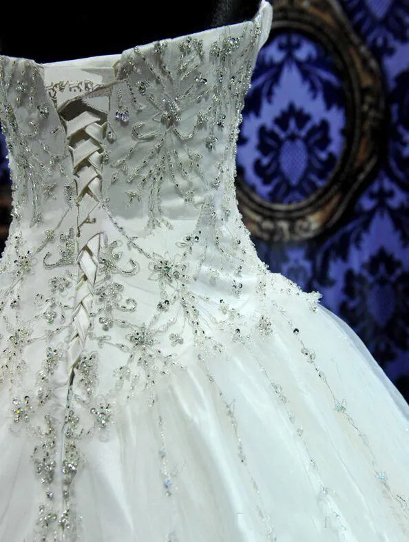 Luxury Princess Crystal Wedding Dresses Sweetheart Neck Lace-up Beaded ...