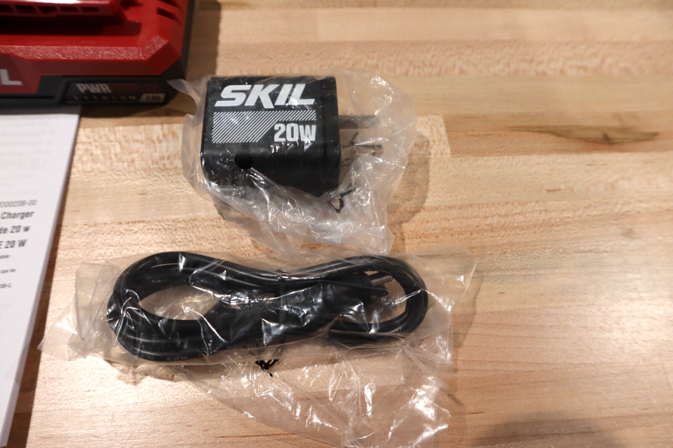 SKIL PWRCORE 12V 2Ah Battery & 20W Charger (Newest USB-C Battery ...