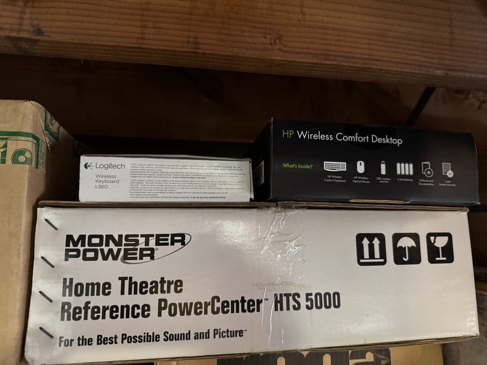 MONSTER POWER Reference PowerCenter HTS 5000 Home Theatre Stage4 Surge ...