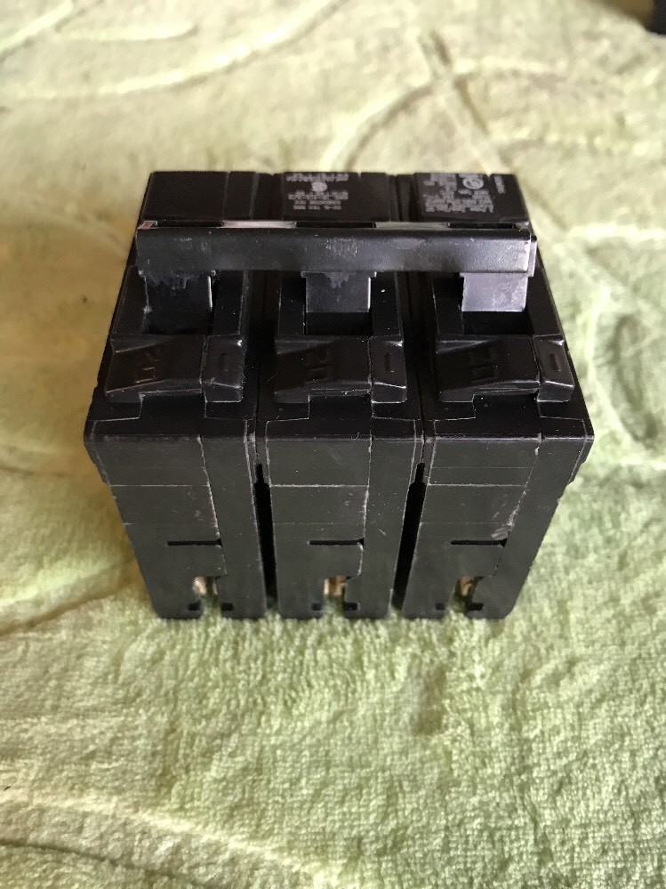 NEW Siemens QP 3 pole 60 amp 240v Q360 PLUG IN Circuit Breaker | eBay