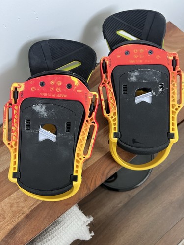 Burton Mission EST RARE Rasta - Medium | eBay