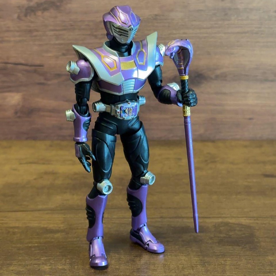 S.H.Figuarts MASKED Kamen RIDER RYUKI OUJA Veno Visor Saber Figure ...