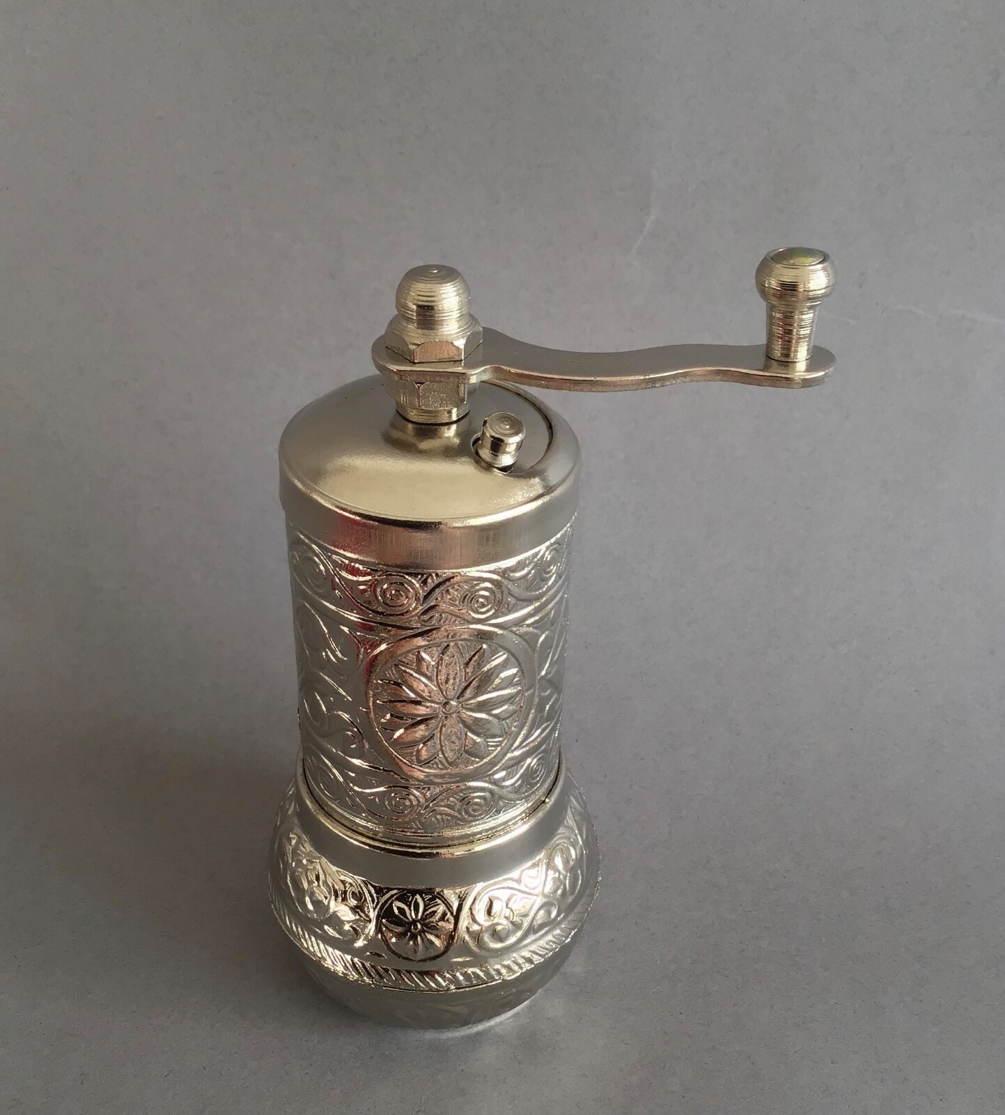 Traditional Turkish Pepper Grinder, Small Vintage Look Mill, 6 Colour ...