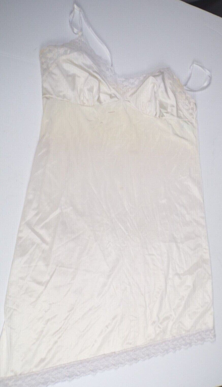 Vintage Sears Nylon Ivory Full Slip Tulip Lace Trim S… - Gem