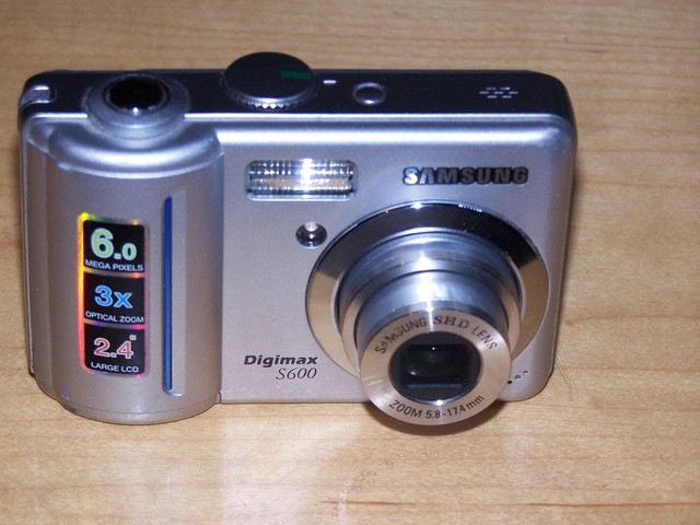 Samsung Digimax S600 6.0MP Digital Camera - Silver for sale online | eBay