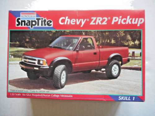 Monogram Snaptite Chevy ZR2 Pickup #1096 Model Kit 1/32 Complete Sealed ...