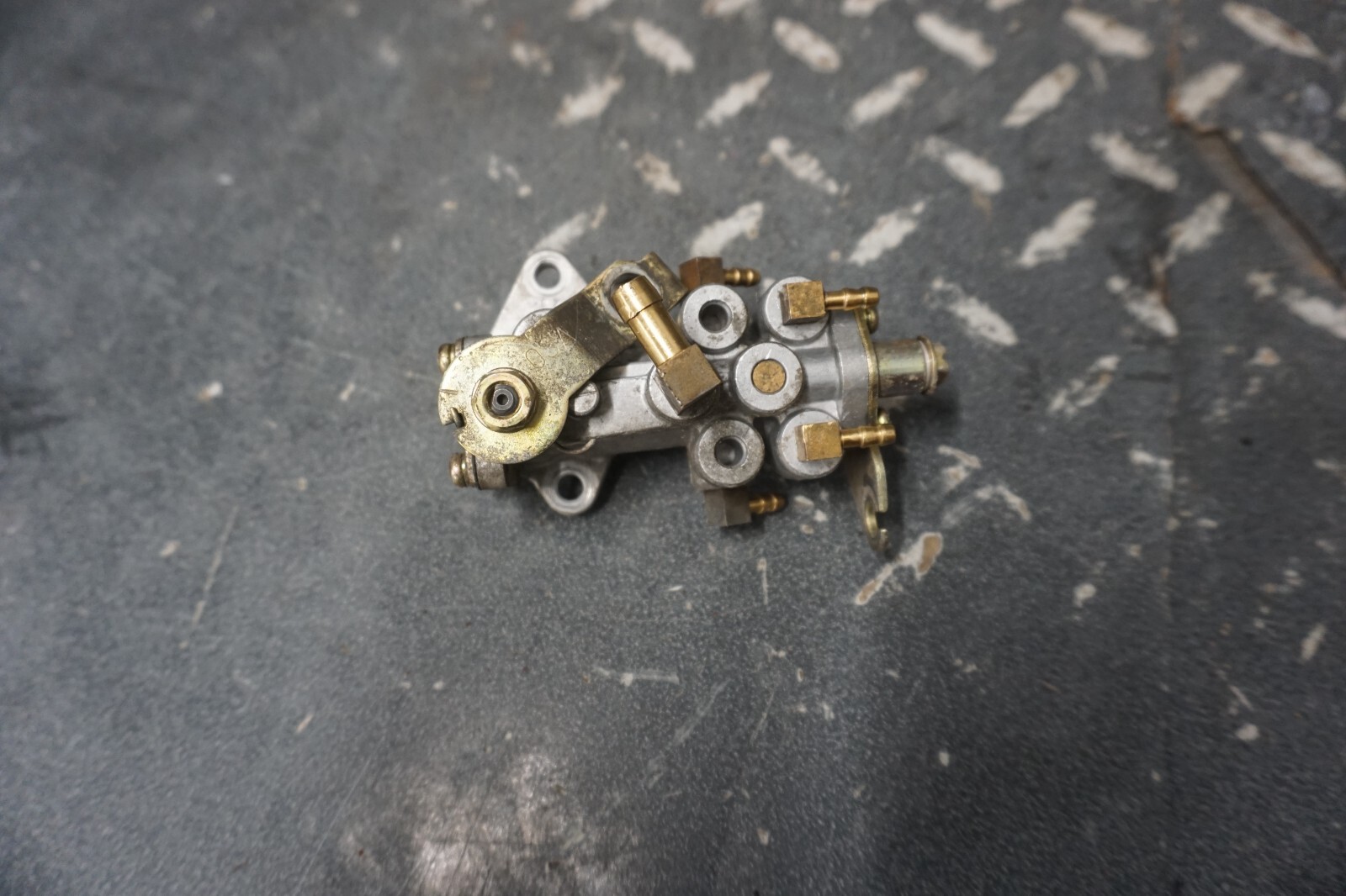 1999-2002 Polaris SKS XC 800 RMK 700 OEM Engine Oil Injection Pump Ass ...