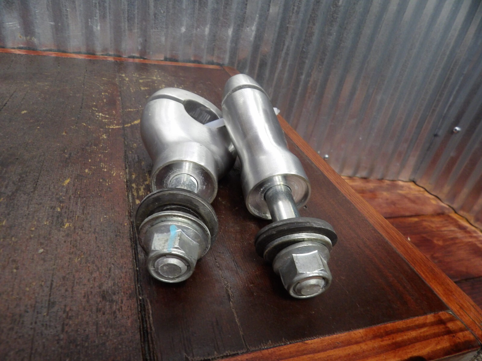 01-19 Suzuki Volusia Boul. VL800 1" handlebar clamps risers 56221-41F20 ...